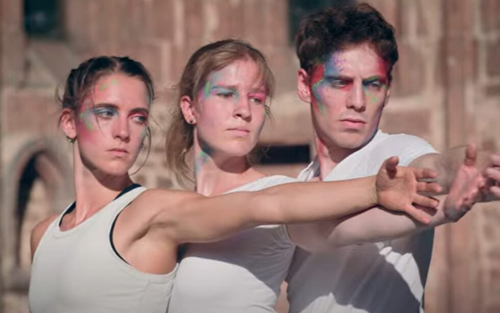 “Movements” dance performance | AECED Project